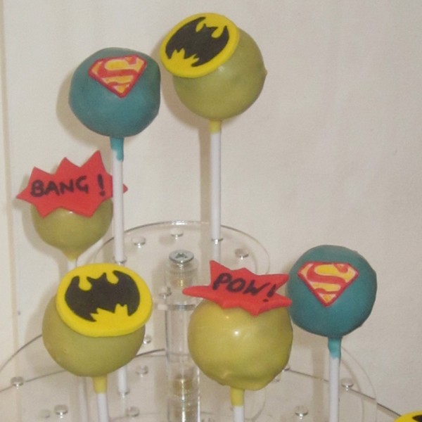 Superhero Cake Pops | Neo Cakes